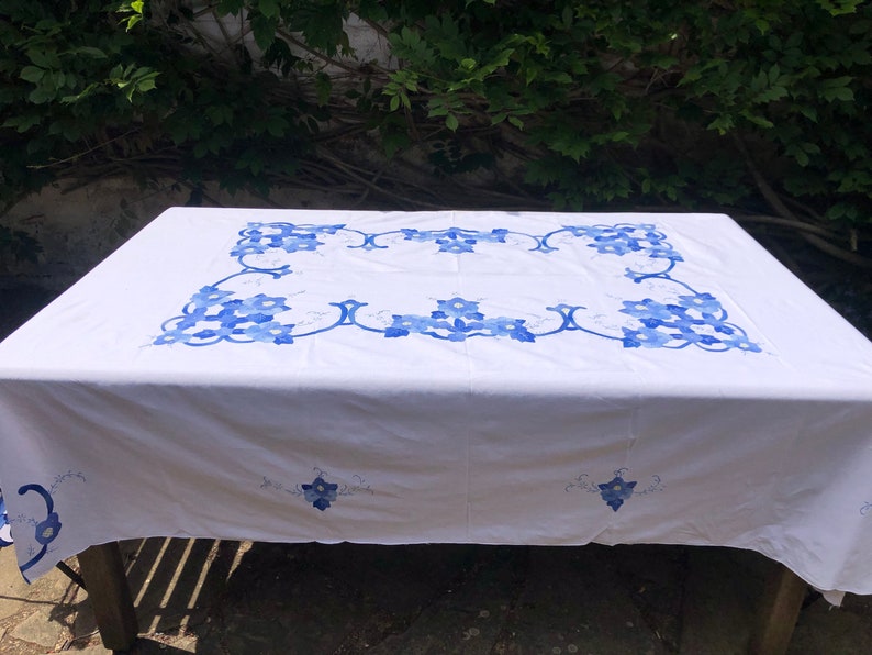 Vintage Handmade Blue Flower Appliqué Tablecloth Wedding Tea Party ...