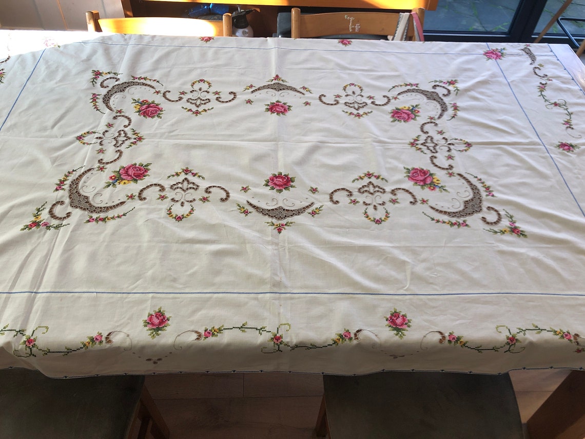 Vintage Embroidered Cross Stitch Hand Made Tablecloth Flower Tea Party ...