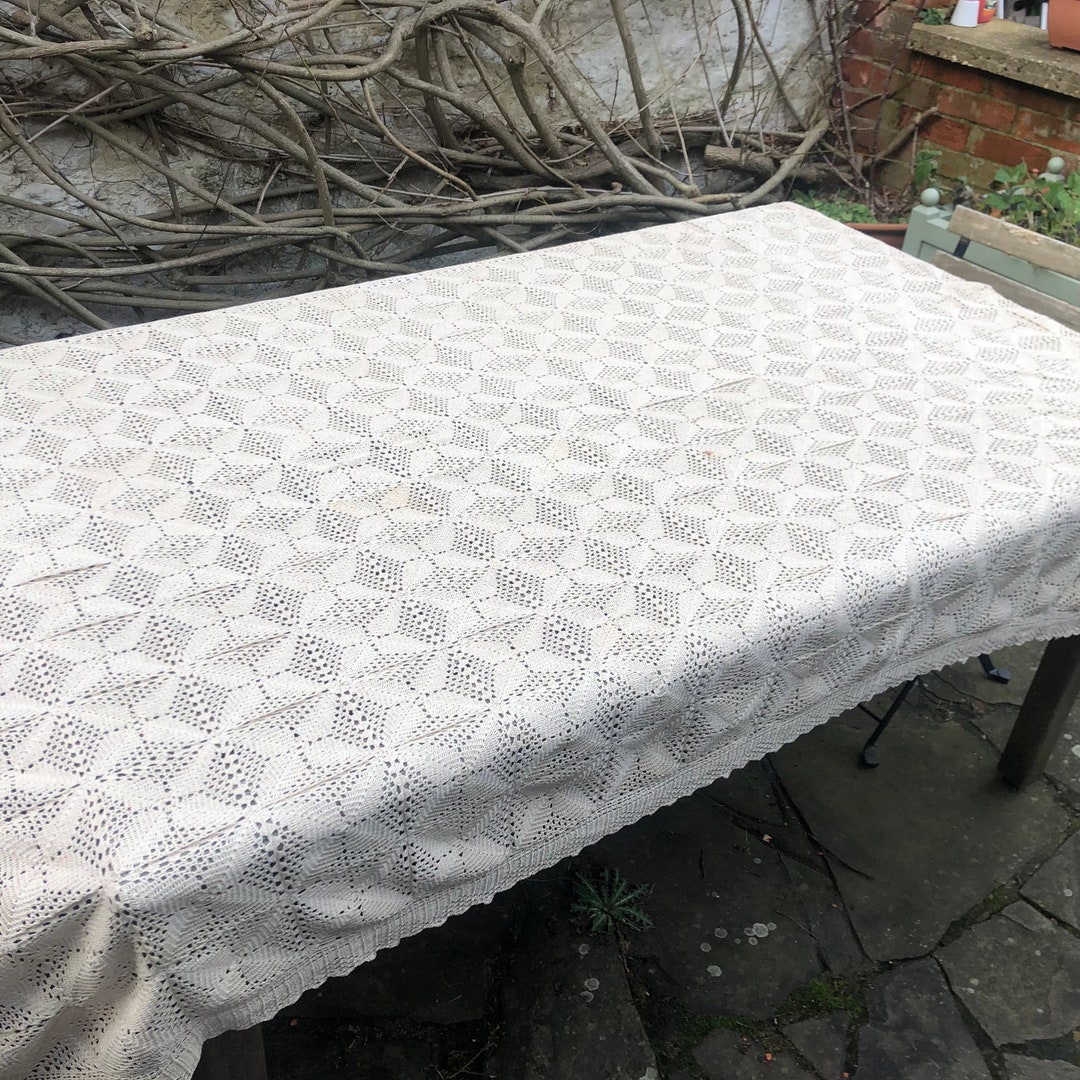 Beautiful Vintage Extra Long 230cm Hand Made Crochet Wedding Banquet ...