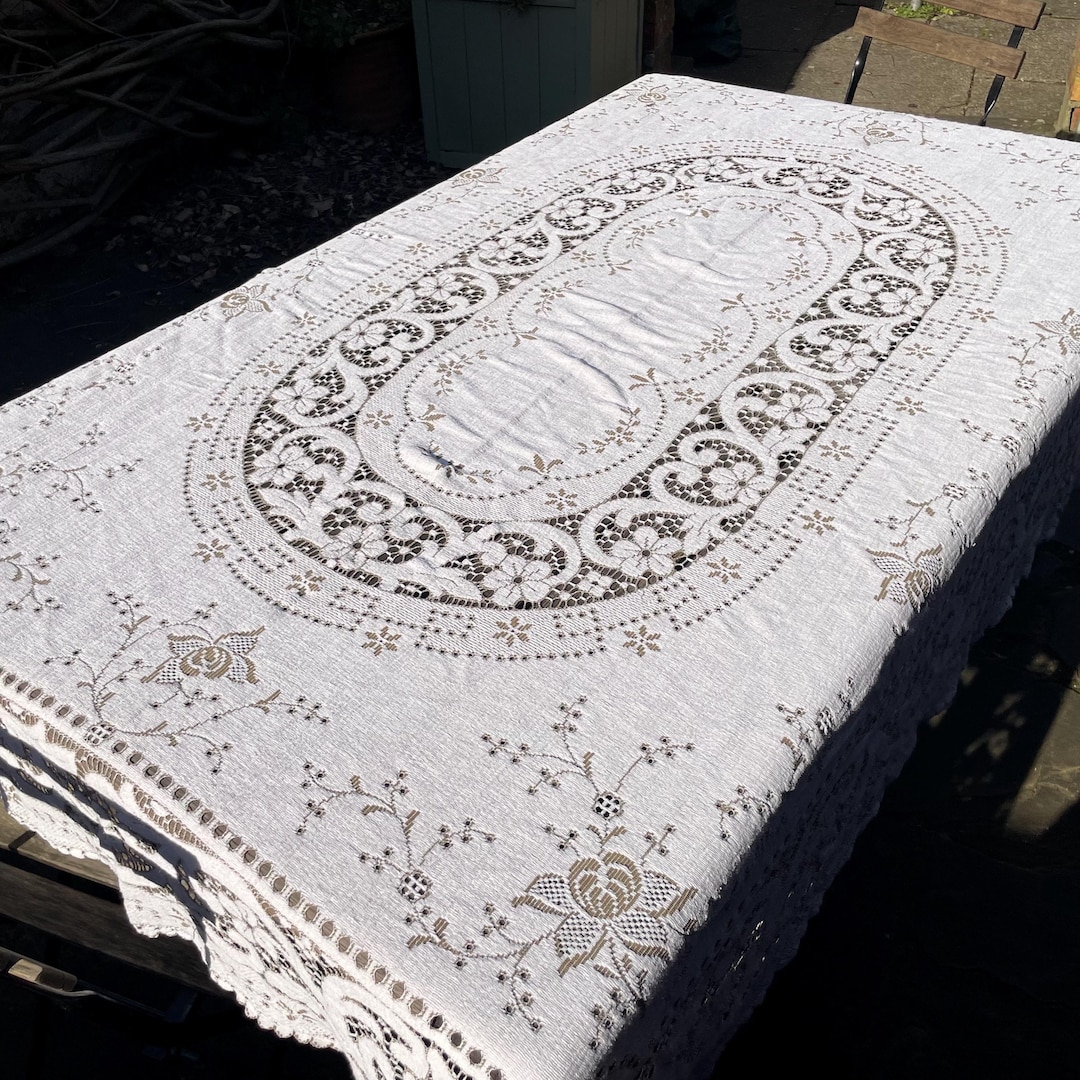 Vintage Large Lace Tablecloth Table Covering Genuine Nottingham Lace ...