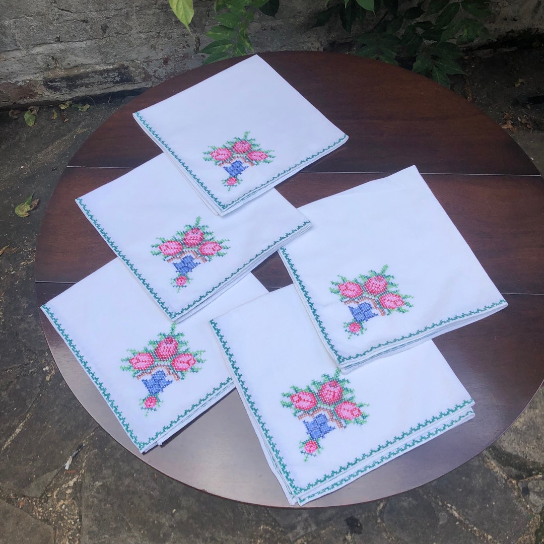 Set of 5 Vintage Floral Cross Stitches Hand-embroidered Placemats Table ...