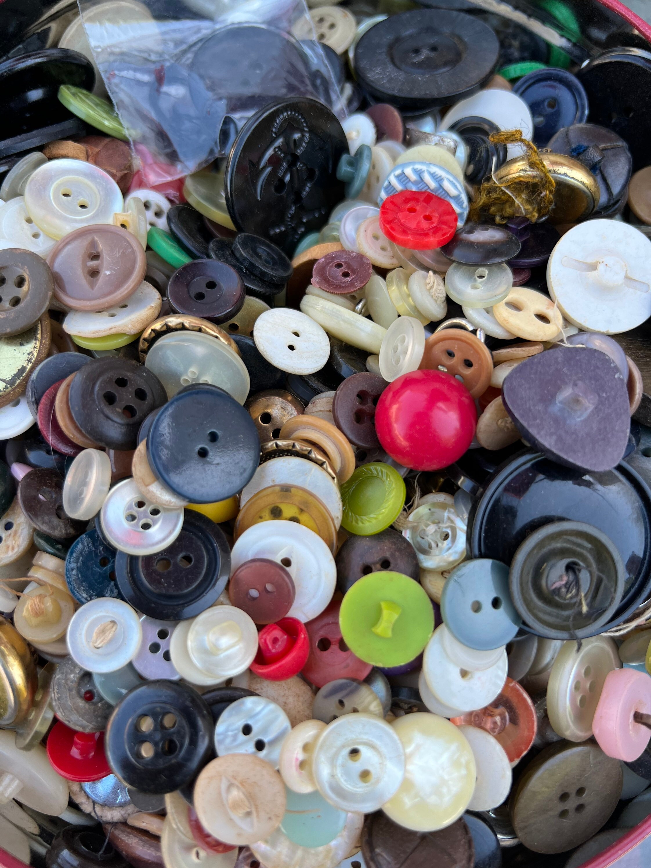 Lot of Vintage to Now Buttons - Etsy