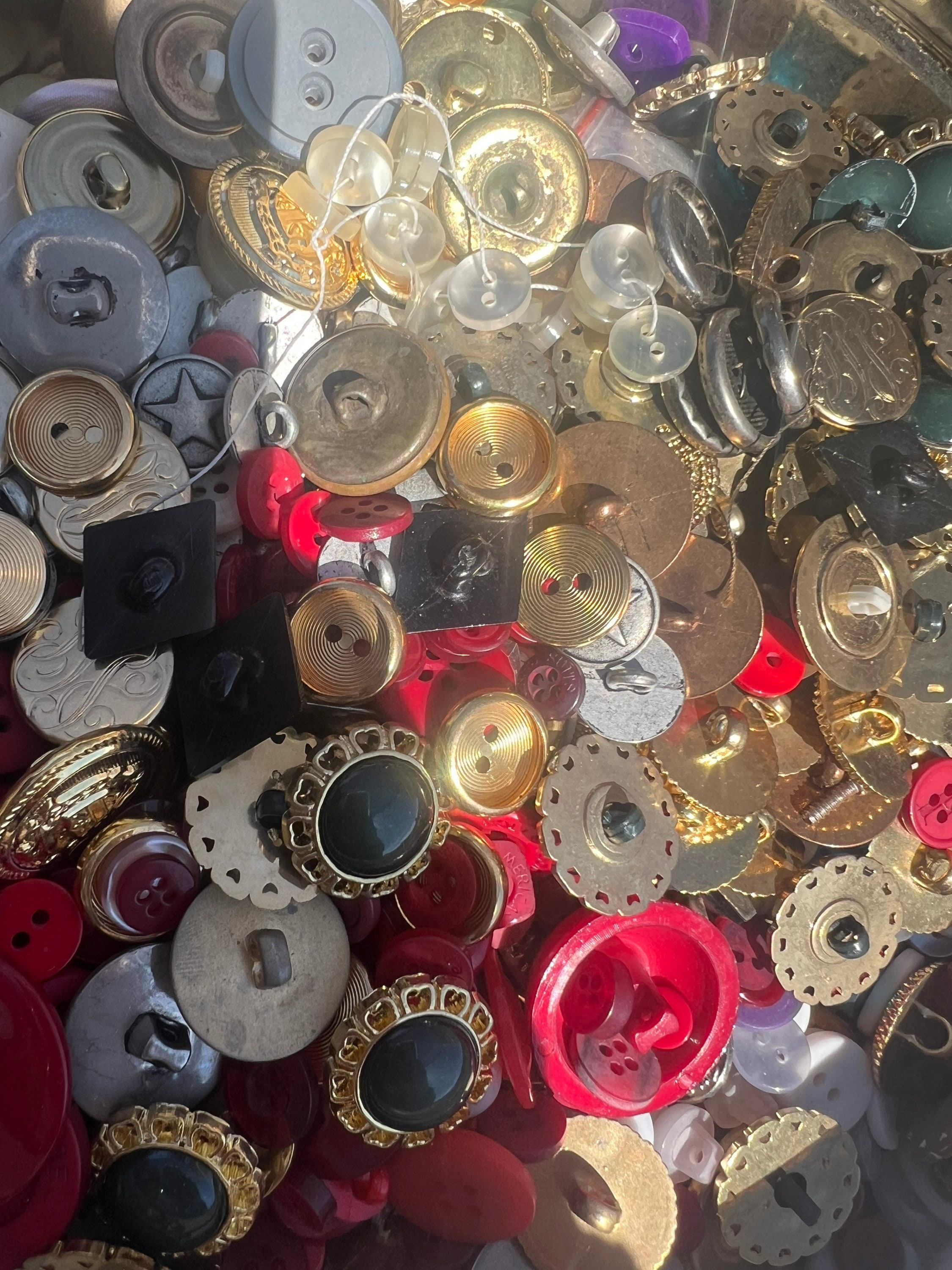 Lot of Vintage to Now Buttons - Etsy