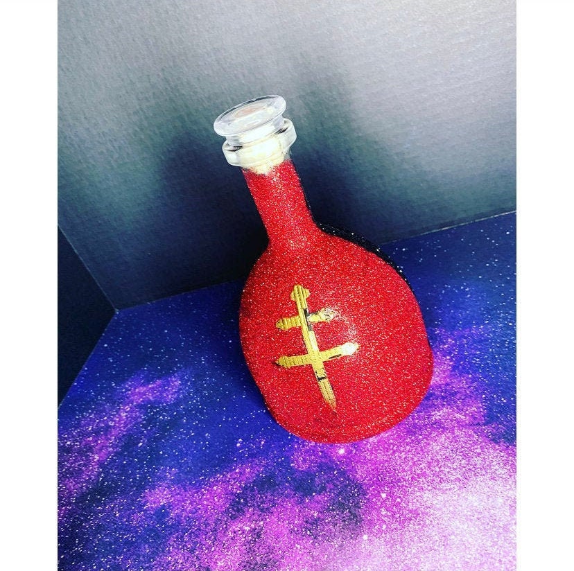 Custom Bottle- Dusse - Etsy