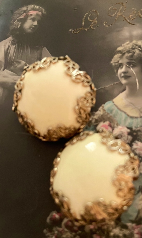 vintage french bakelite ivory - Gem