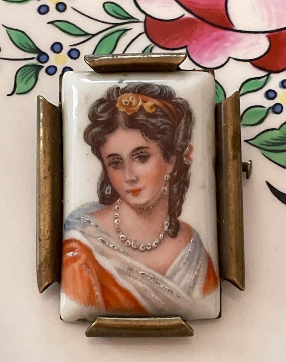 antique porcelain brooch portrait - Gem