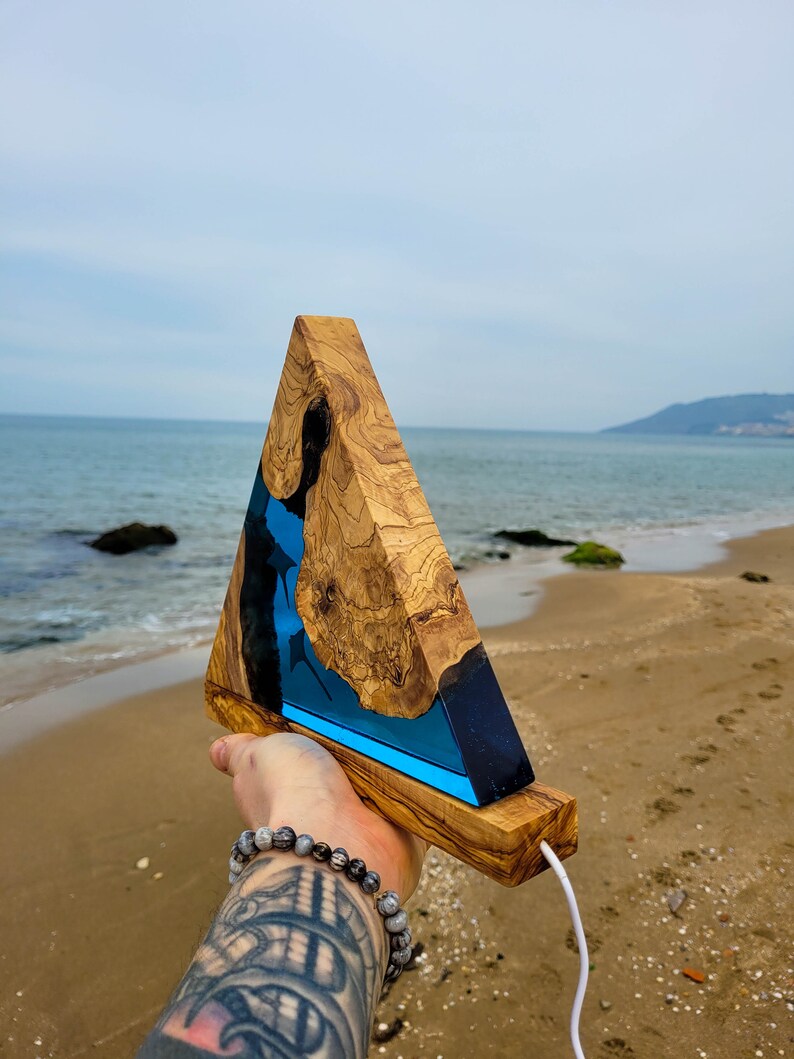Resin&olive Wood Stingrays Ocean Night Lamp-epoxy Diorama - Etsy