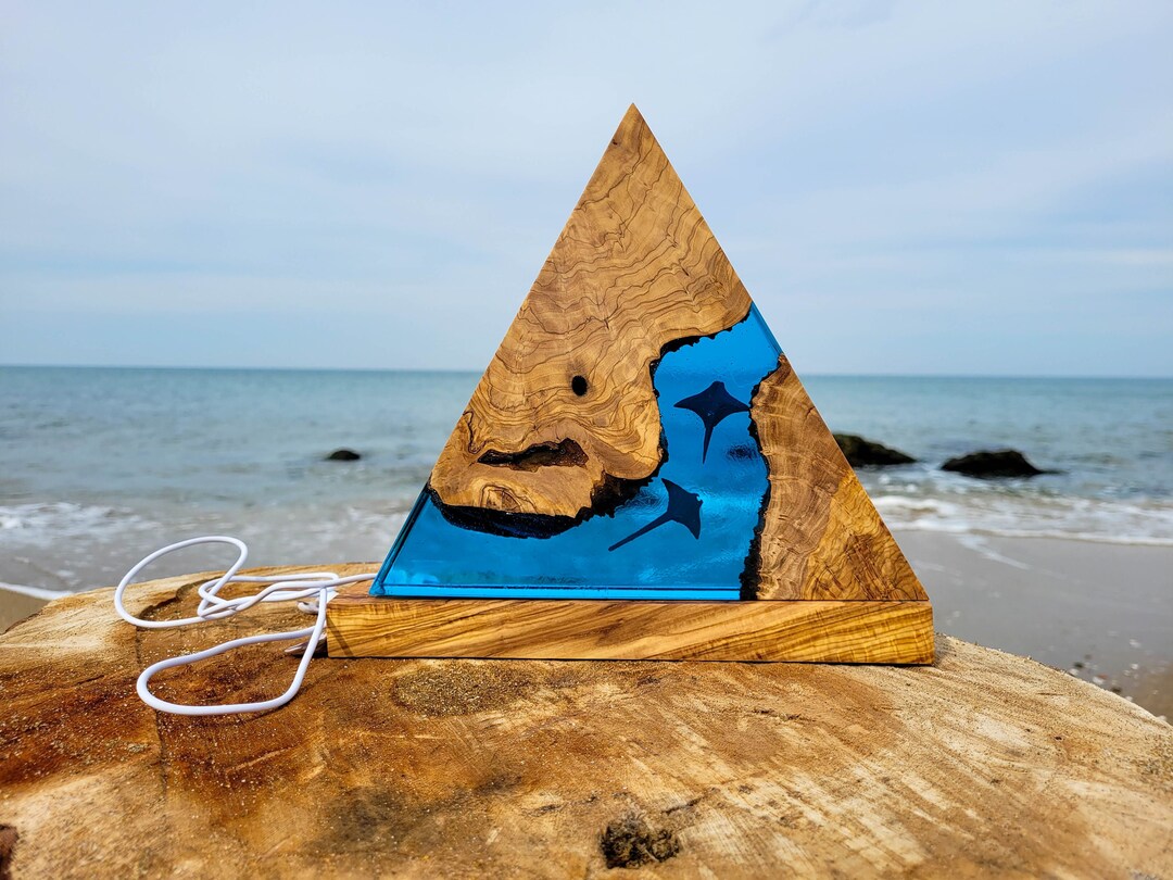 Resin&olive Wood Stingrays Ocean Night Lamp-epoxy Diorama Manta-ray ...