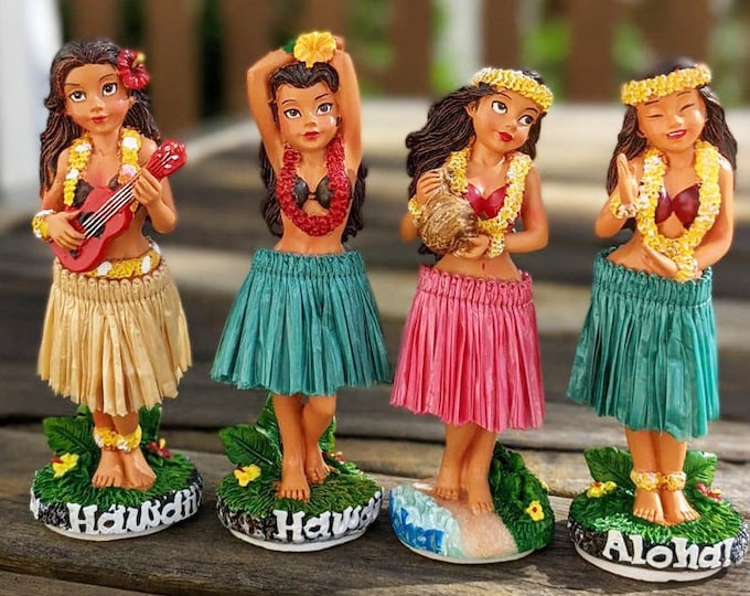 Dashboard Hula Shark Car Bobblehead Figurine 6 Inches Green Grass Skirt ...