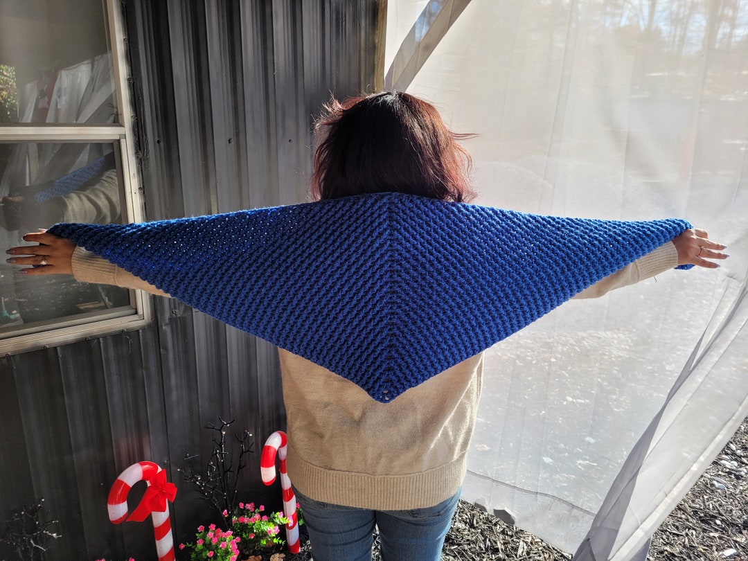 Manta Ray Shawl - Etsy