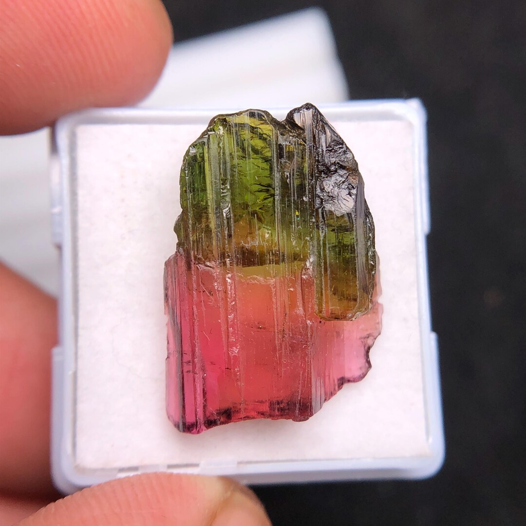 Natural Watermelon Tourmaline Raw Rough 15.49 Carat 21.79x16.32x6.19 Mm ...