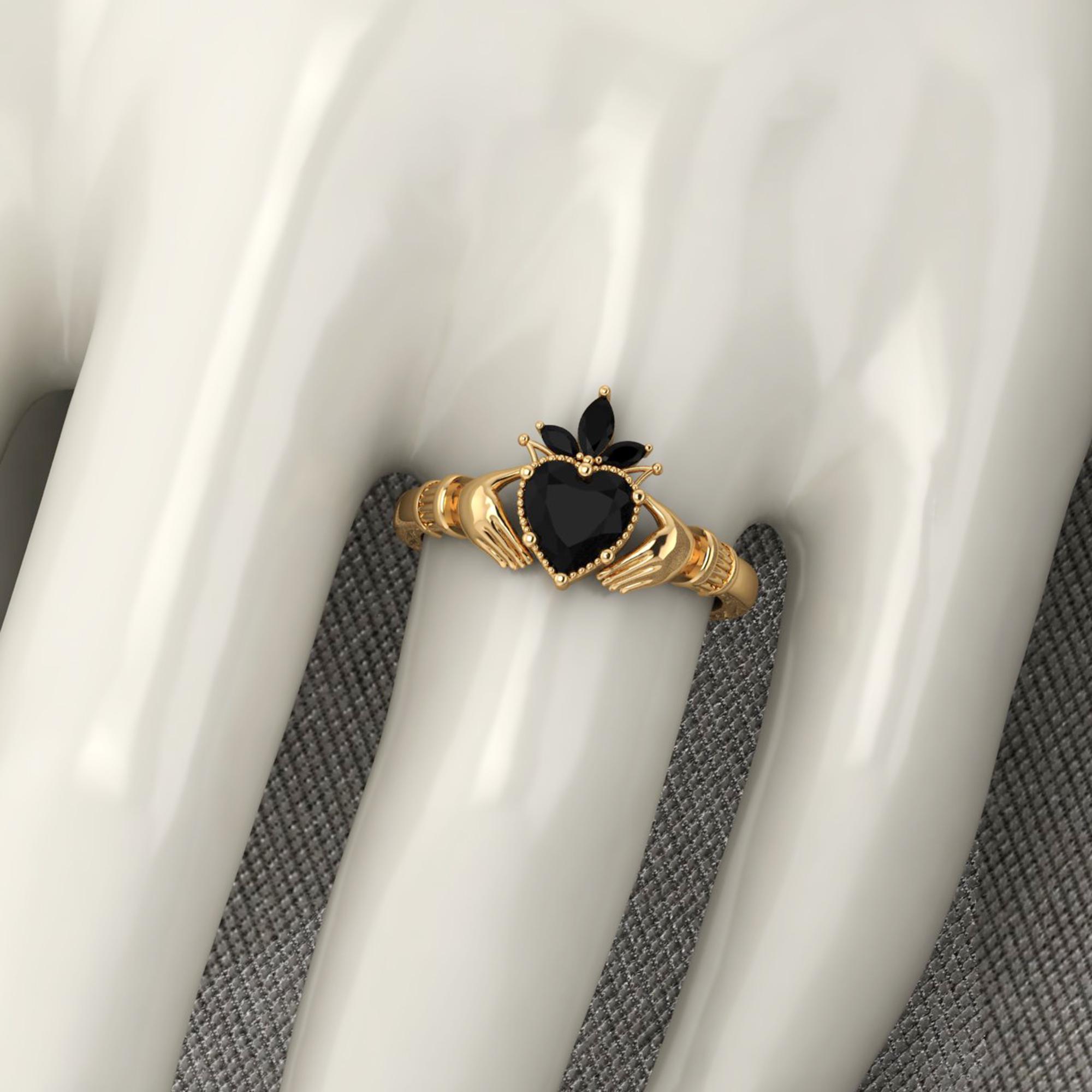6mm Heart Shape Black Onyx Claddagh Engagement Ring, Crown Black Onyx ...