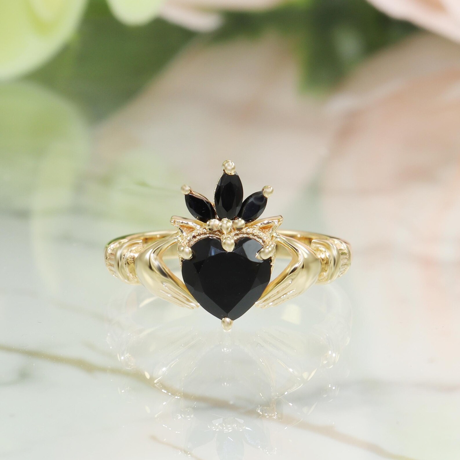 6mm Heart Shape Black Onyx Claddagh Engagement Ring, Crown Black Onyx ...