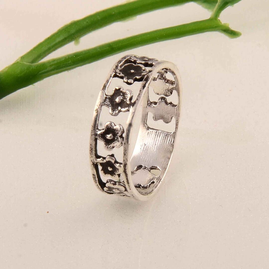 Silver Floral Band, Minimal Band Ring, Simple Ring, Floral Ring ...