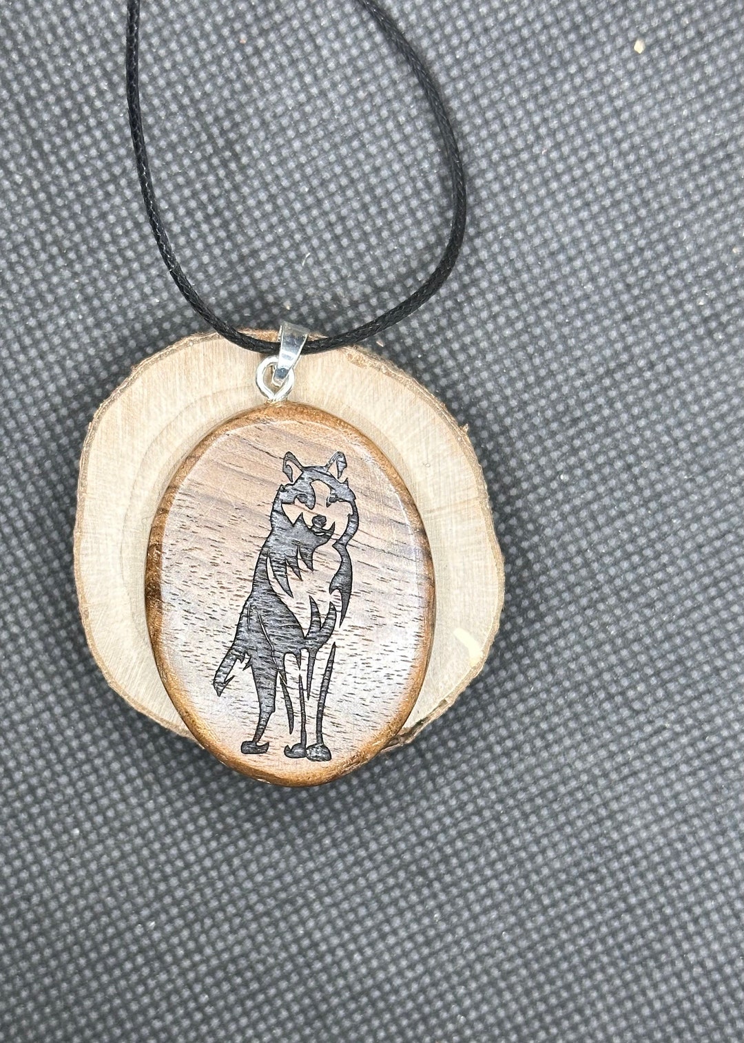 Carved Wolf Pendant Necklace for Women Men White Wolf Pendant Lone Wolf ...