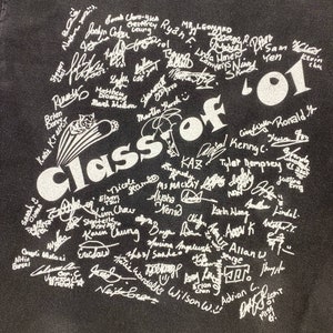 Vintage Class of 2001 T-shirt - Etsy