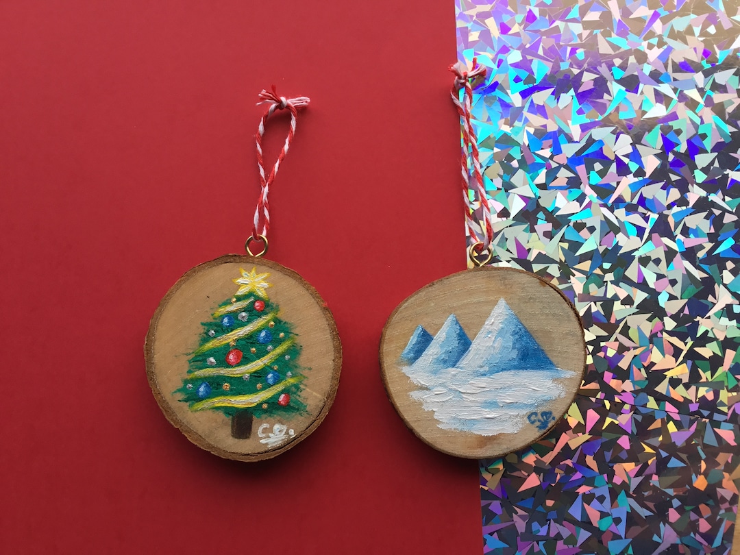 Christmas Painted Wooden Circle Ornaments - Etsy