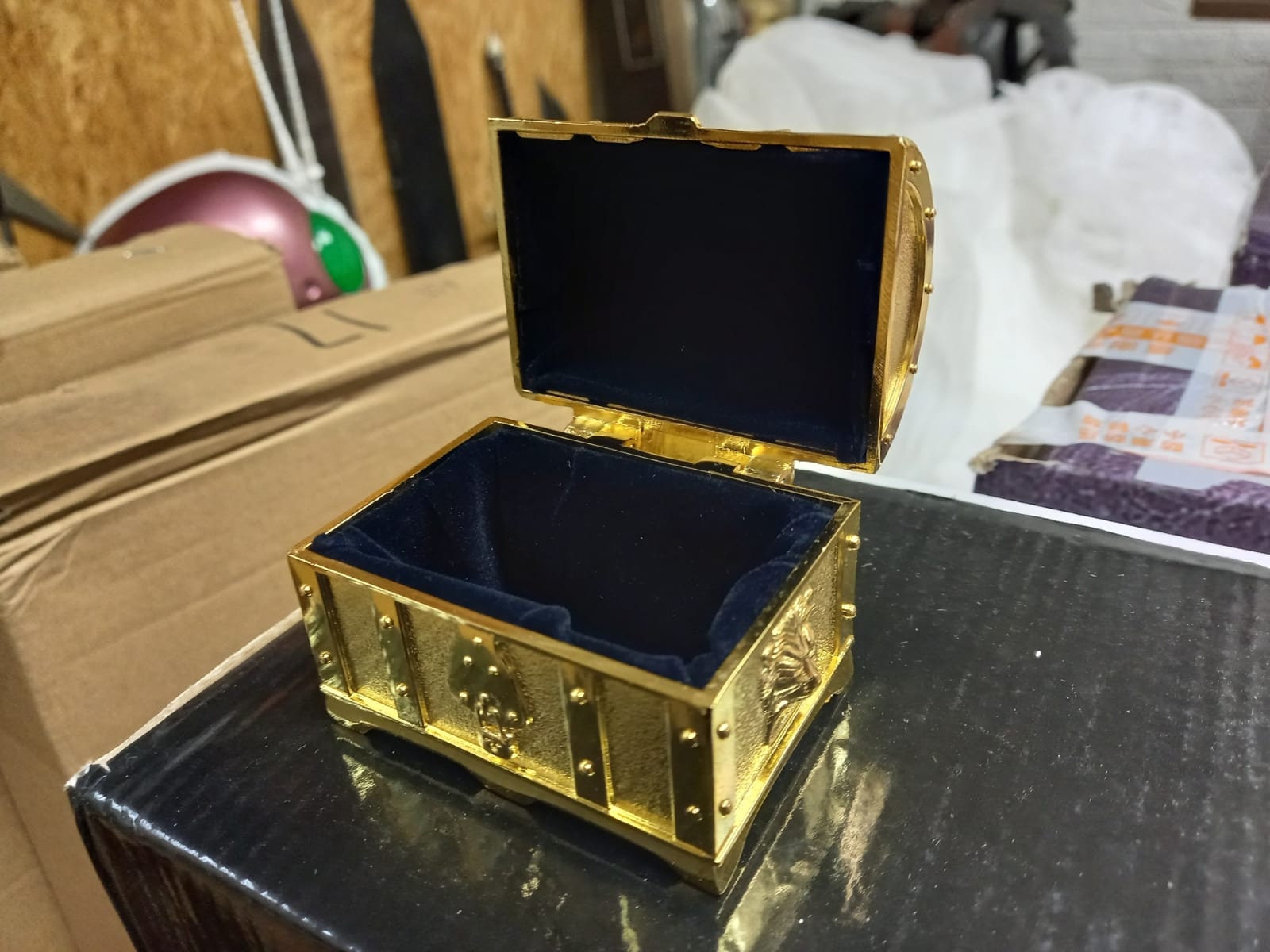 Small Metal Treasure Box RPG Chest Decoration Item - Etsy Canada