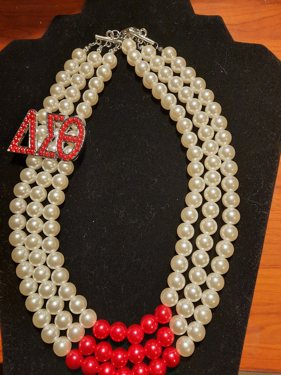 Delta Sigma Theta Red and White Pearl Necklace With DST - Etsy