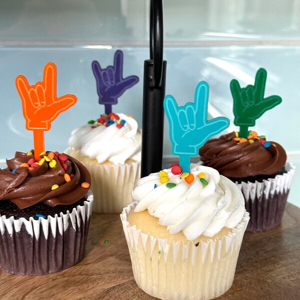 Cupcake Love Svg - Etsy