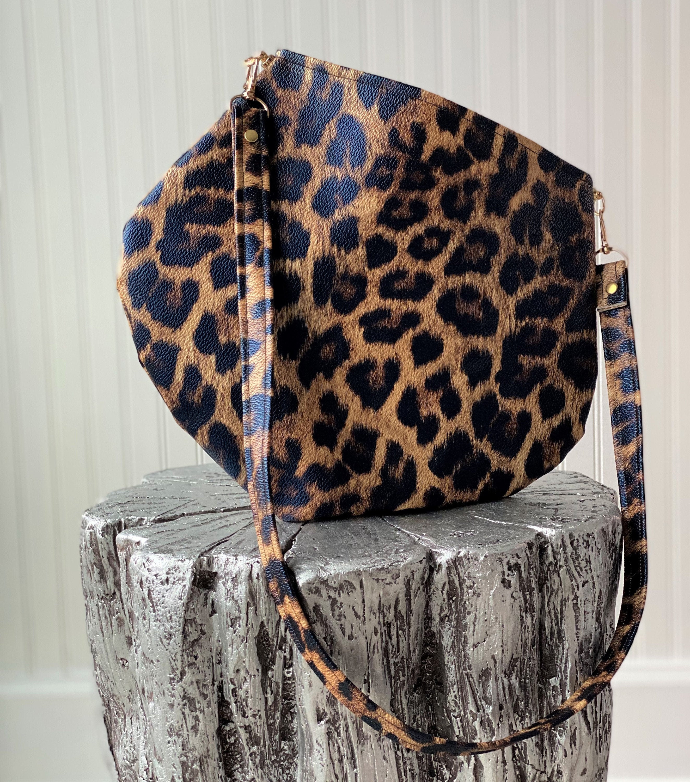 Leopard Shoulder Bag with Detachable Strap and Gold Hardware / | Etsy