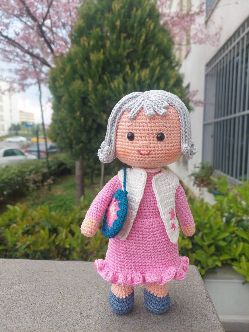 Crochet Grandma English Pattern, Amigurumi Grandma Pattern, Easy ...