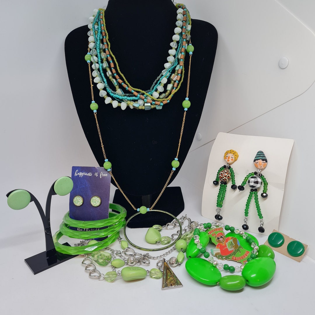 Green Color Jewelry Lot Vintage to Now All Wearable 15 Items for Wear ...
