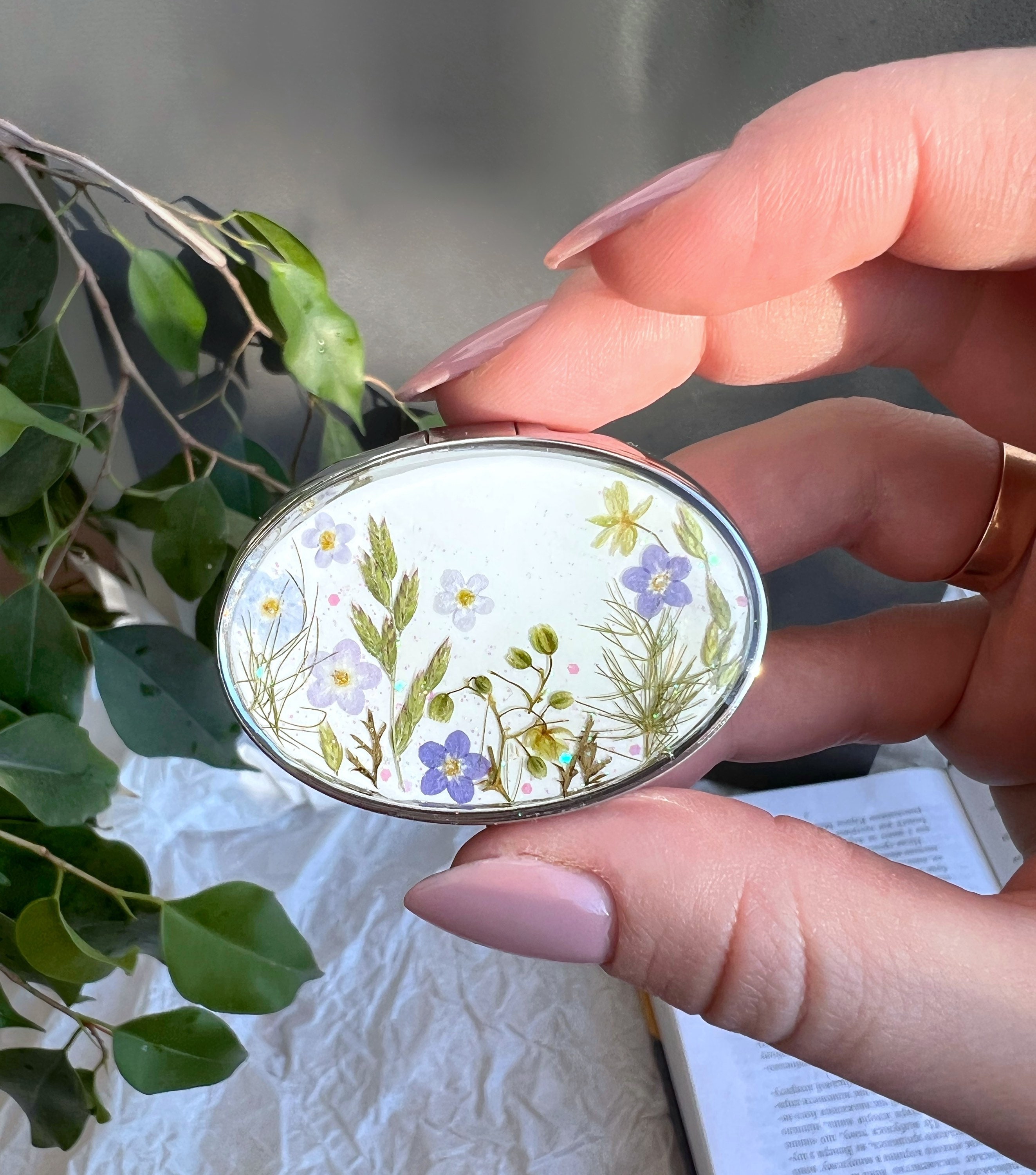 Real Dried Flowers Pill Box Pill Box Pill Organizer Cute - Etsy