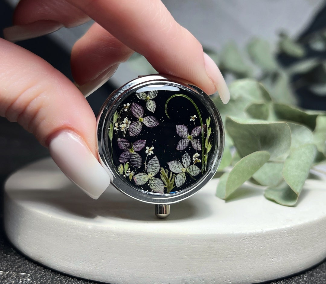Real Dried Flowers Pill Box, Small Pill Box, Pill Box, Pill Organizer ...