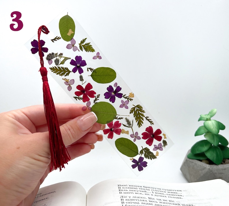 Pressed Flower Bookmark, Laminated Bookmark, Custom Bookmark, Cute ...
