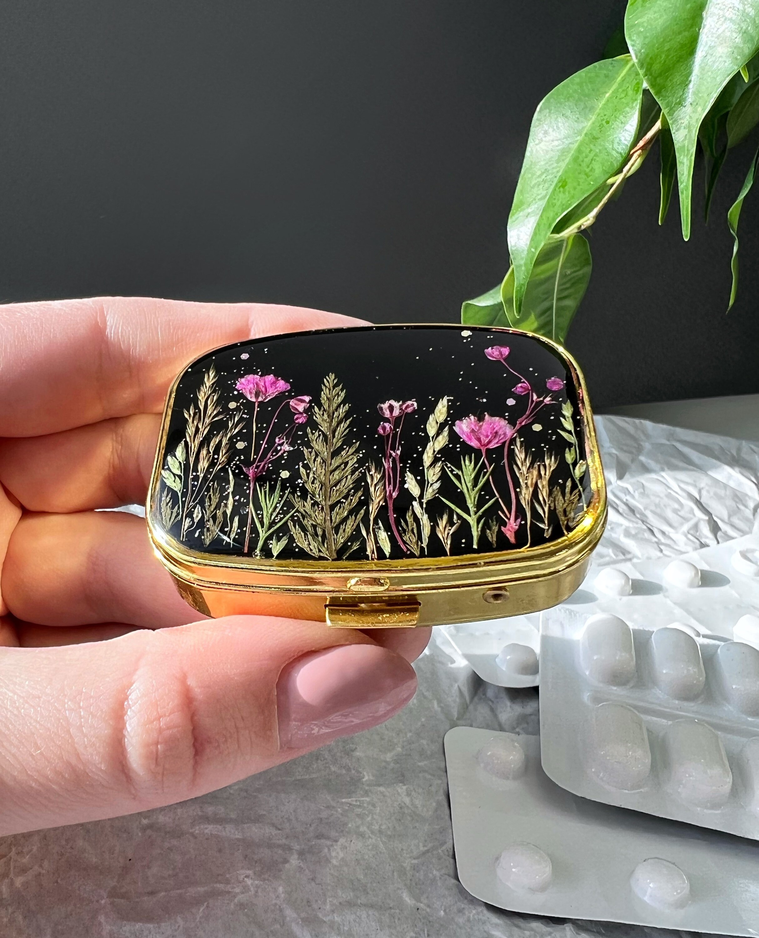 Pill Box, Pill Organizer, Small Pill Box, Pill Box for Purse, Pill Case ...