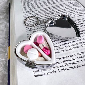 Keychain Pill Box, Pill Organizer, Small Pill Box, Pill Box for Purse ...