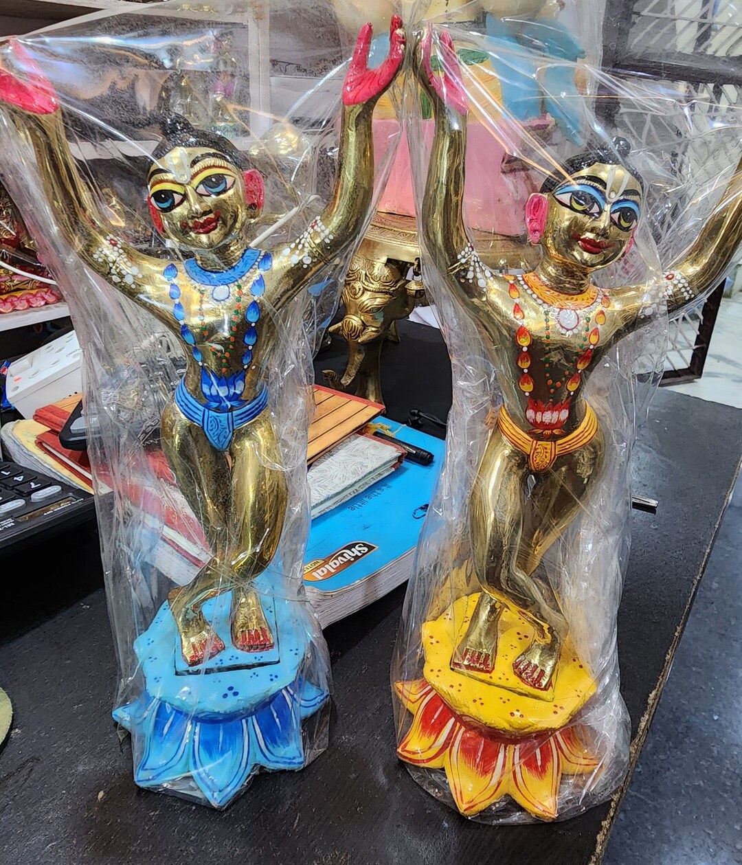 10inch Gaur Nitai Solid 5kg Statue Both Handsup Position, Vaishnav ...