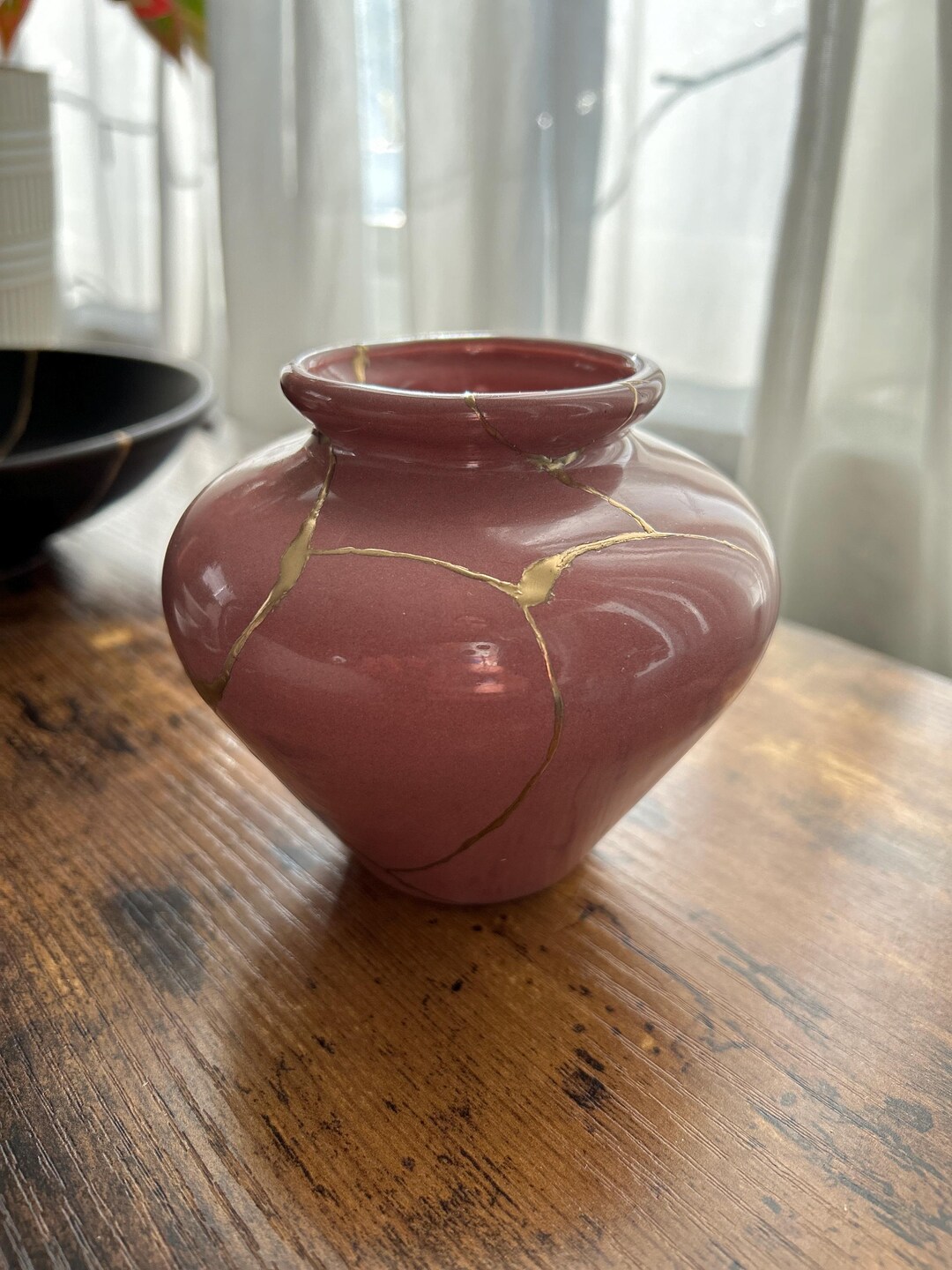 Kintsugi Vase Small, Pink Ceramic Vase With Golden Repair - Etsy