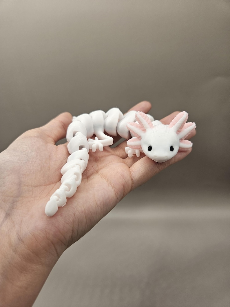 3D Printed Articulated Realistic Axolotl - Flexi Desktop Figure ...