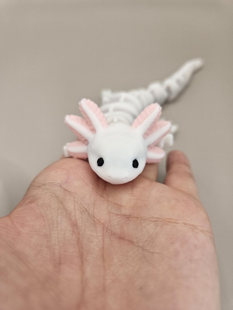 3D Printed Articulated Realistic Axolotl - Flexi Desktop Figure ...