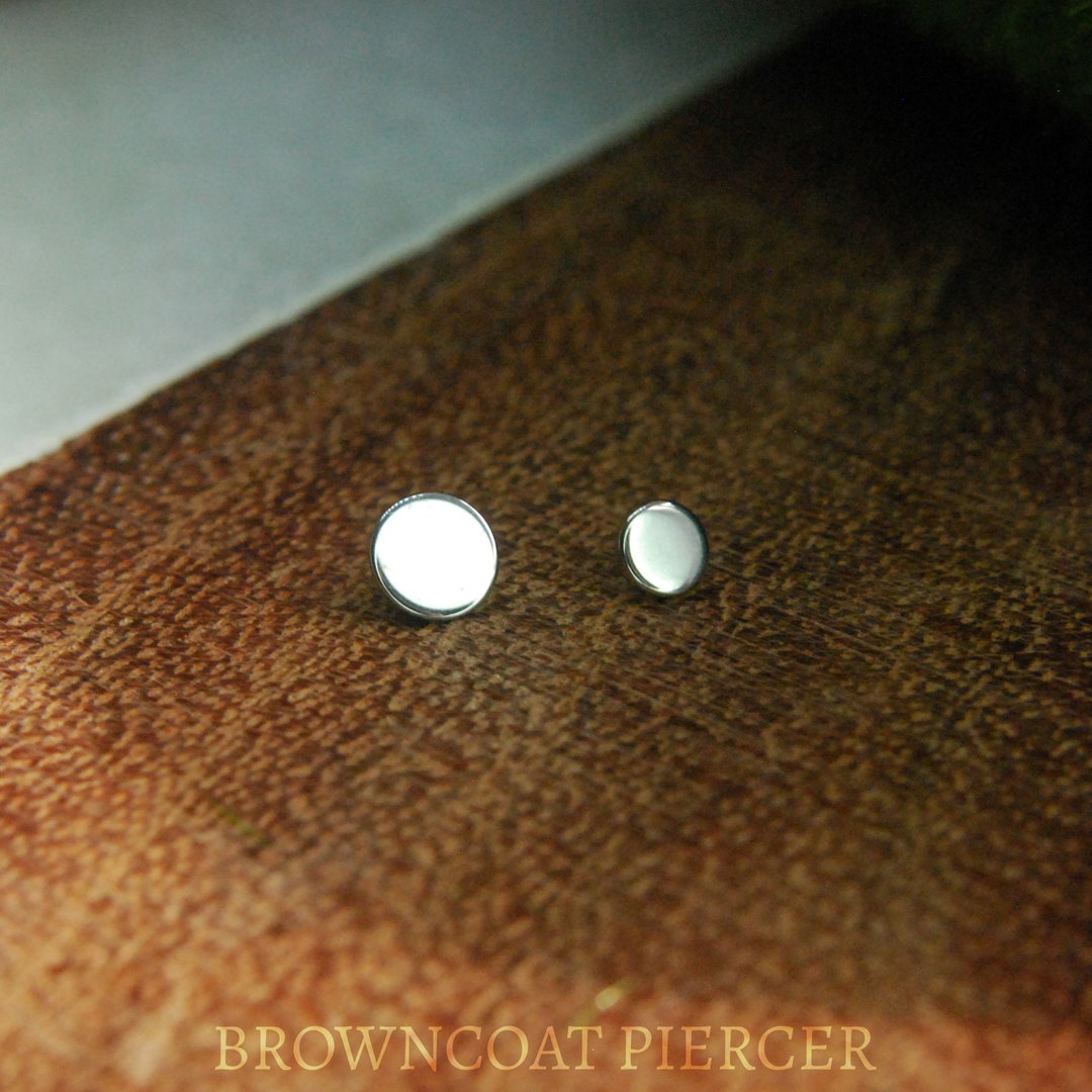 Implant Grade Internally Threaded Titanium Shaped End - Disc / Circle ...