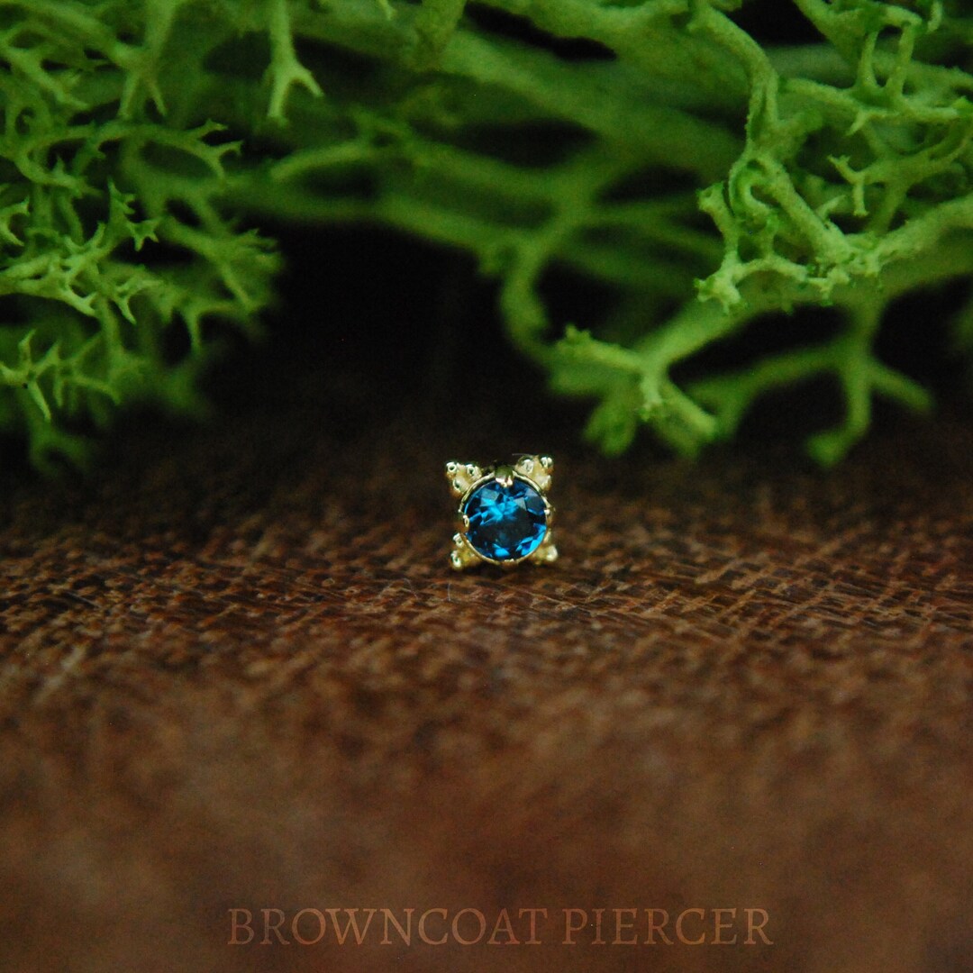 Anatometal 18k Yellow Gold Threadless Zia End Faceted Ceramic London ...