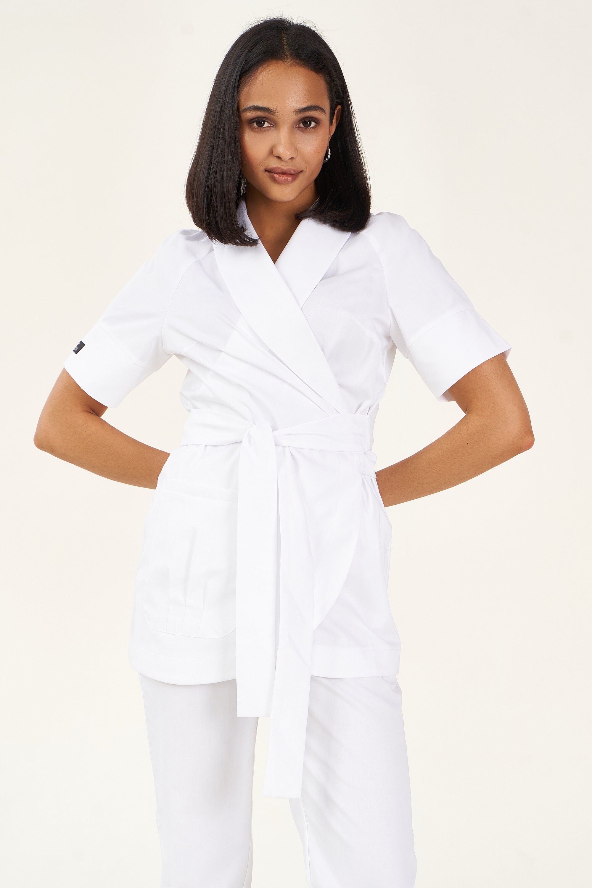 White Scrub Set of Lab Coat and Pants With Belt for Nurses and Dentists ...