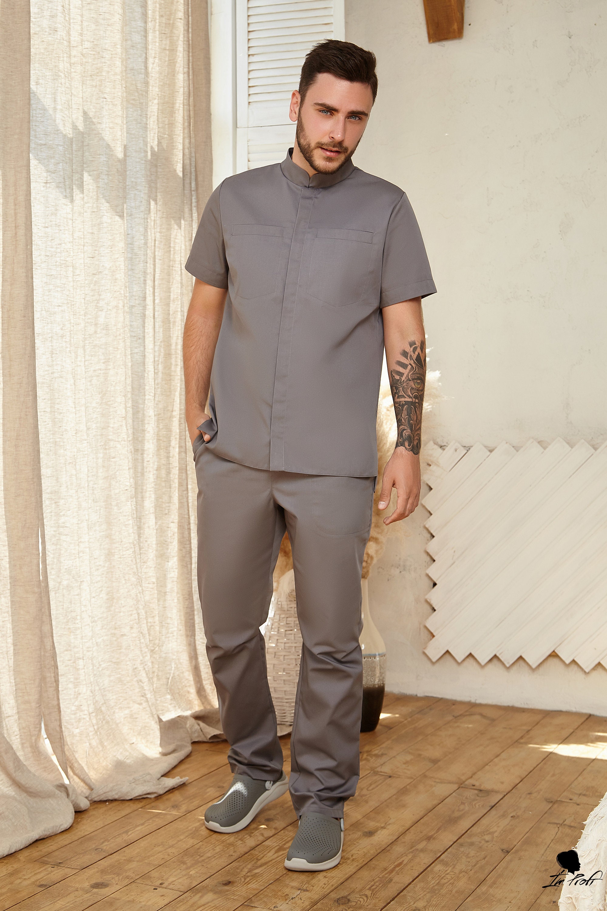 Men's Scrub Uniform Set of Doctor Pants and T-shirt, Scrubs Work ...