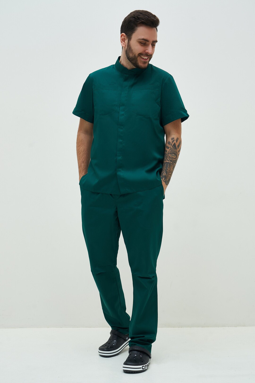 Green Men's Scrub Uniform Set of Doctor Pants and T-shirt, Scrubs Work ...