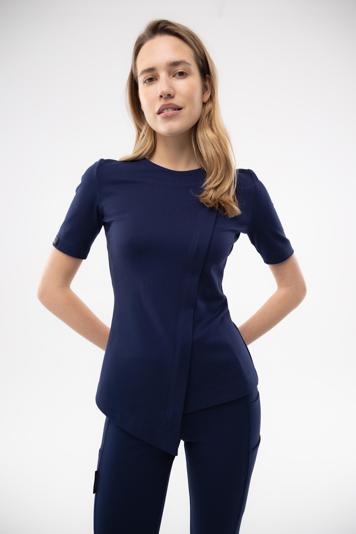 Beauty Salon Uniform for Women Top With Zipper and High-rise Pants With ...