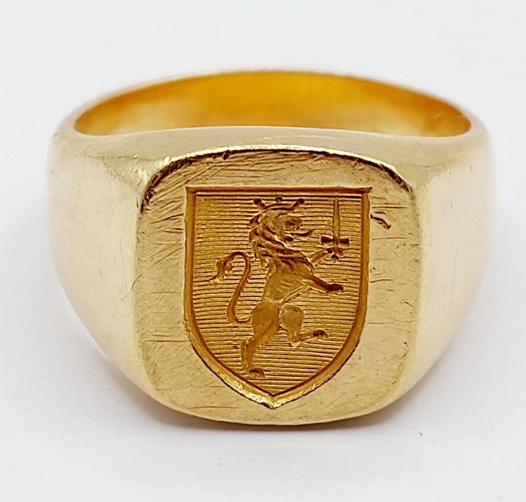 French Antique Signet Ring 18k Gold Coat of Arms Decorated With a Lion ...