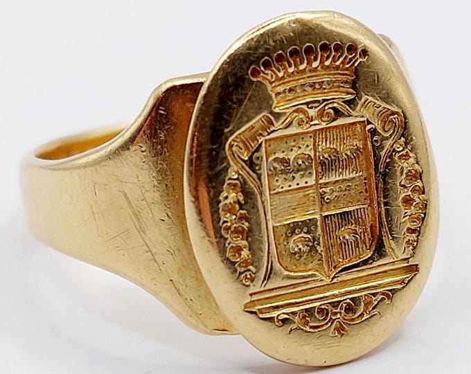 French Antique Signet Ring 18k Gold Finely Chiseled Coat of Arms and a ...