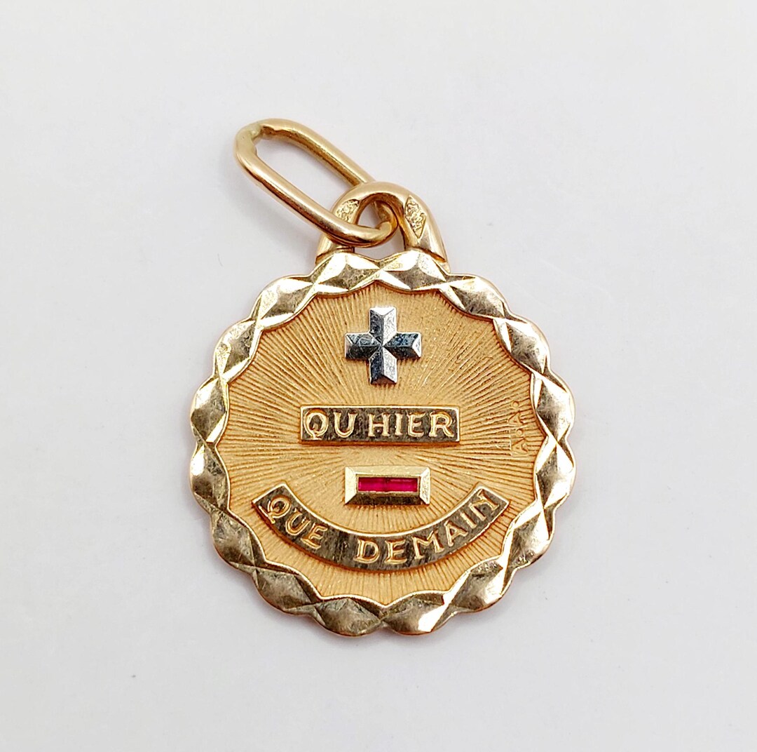 French AUGIS Love Medal 18k Rose Gold Pendant 17mm With Rubies: "+ Qu ...