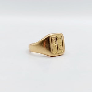 French Antique Signet Ring 18k Gold Coat of Arms Decorated With a Star ...