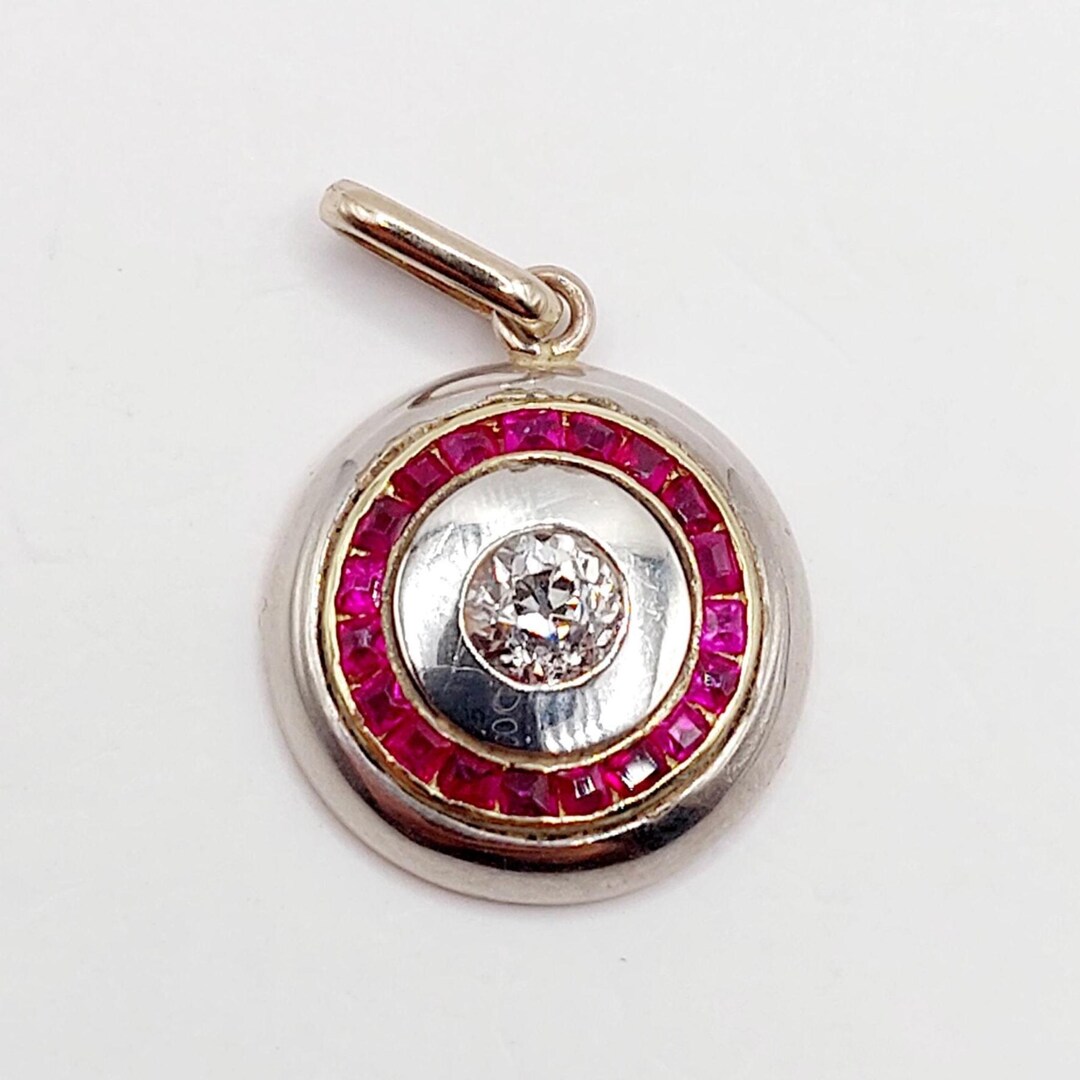 French Art Deco Target Pendant 18k Gold Set With a 0.30 Carats Old Cut ...
