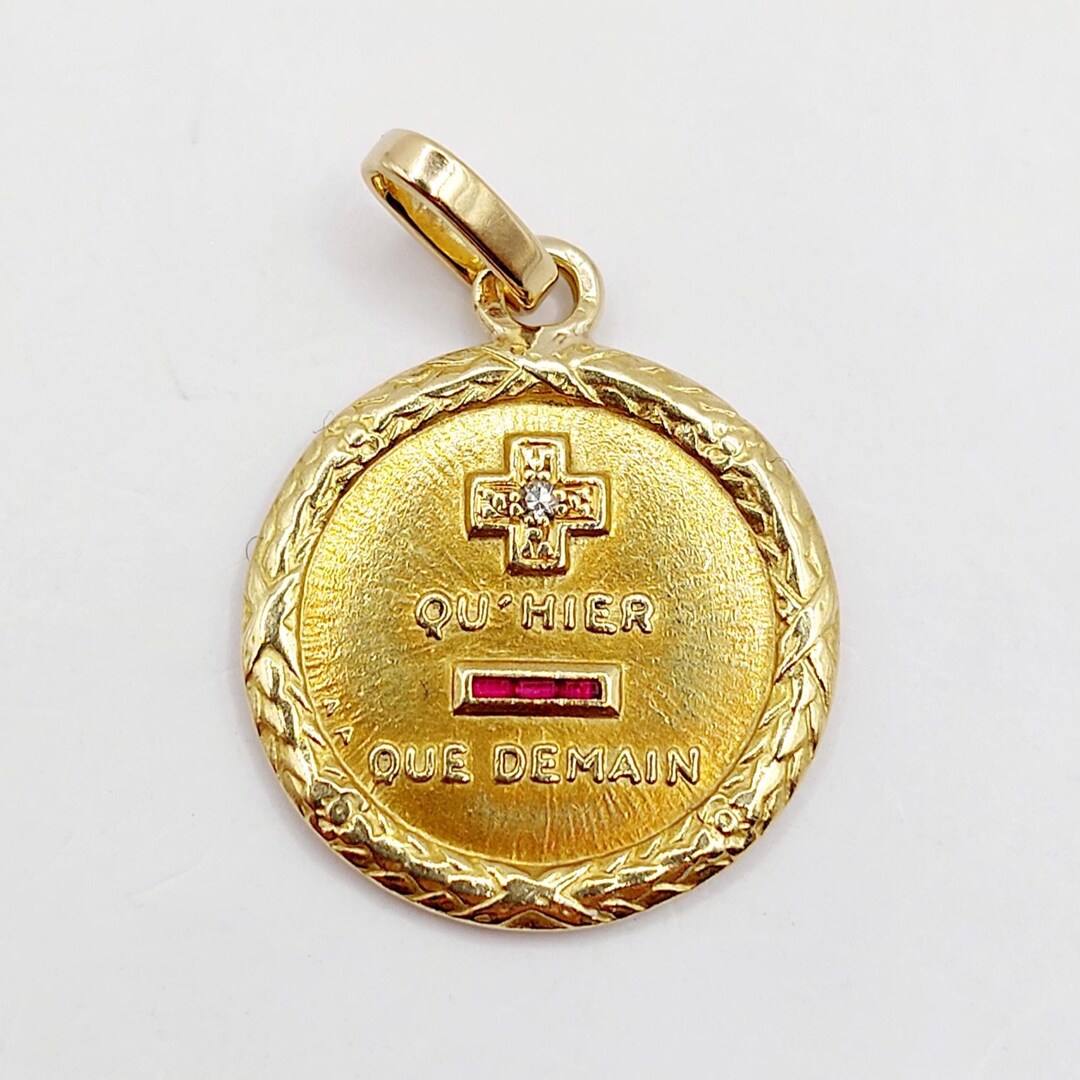 RARE French 18mm Augis Love Medal 18k Gold Laurel Wreath Set With ...