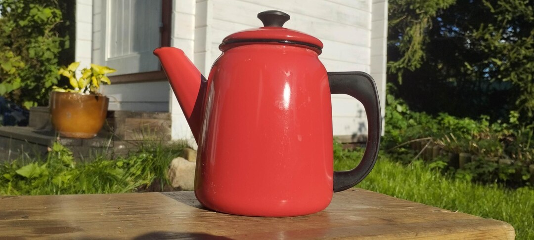 Vintage Swedish Kockums Red Enamelware Teapot Kettle / Coffee Pot / Red ...