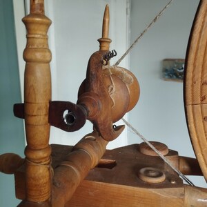 Rare Vintage Swedish Wheel Parlor Wooden Spinning WHEEL With Wheel 26 ...